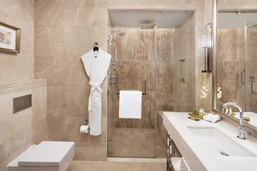 Package (8D) – Adam Travel